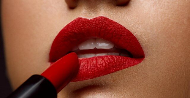 5 Lipstick Shapes And What They Say About You – Head Of Socials